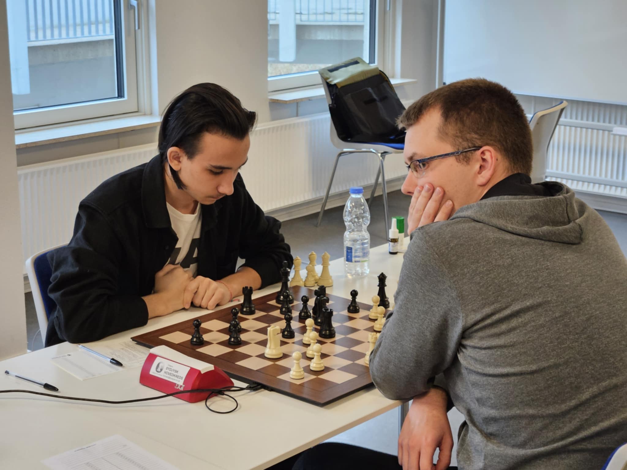 Hillerød øger forspringet – Dansk Skak Union / Nyheder